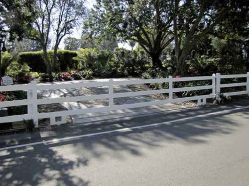 Vinyl Rolling Gate Design Ideas, Pictures | Vinyl Concepts